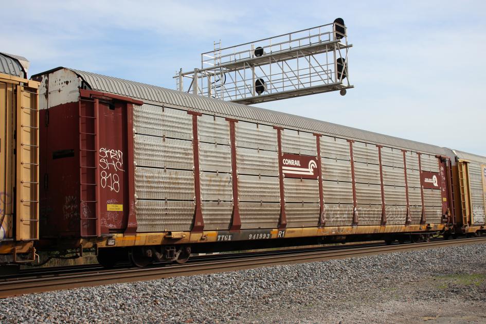TTGX 941993-Rack class ML2L | Conrail Photo Archive